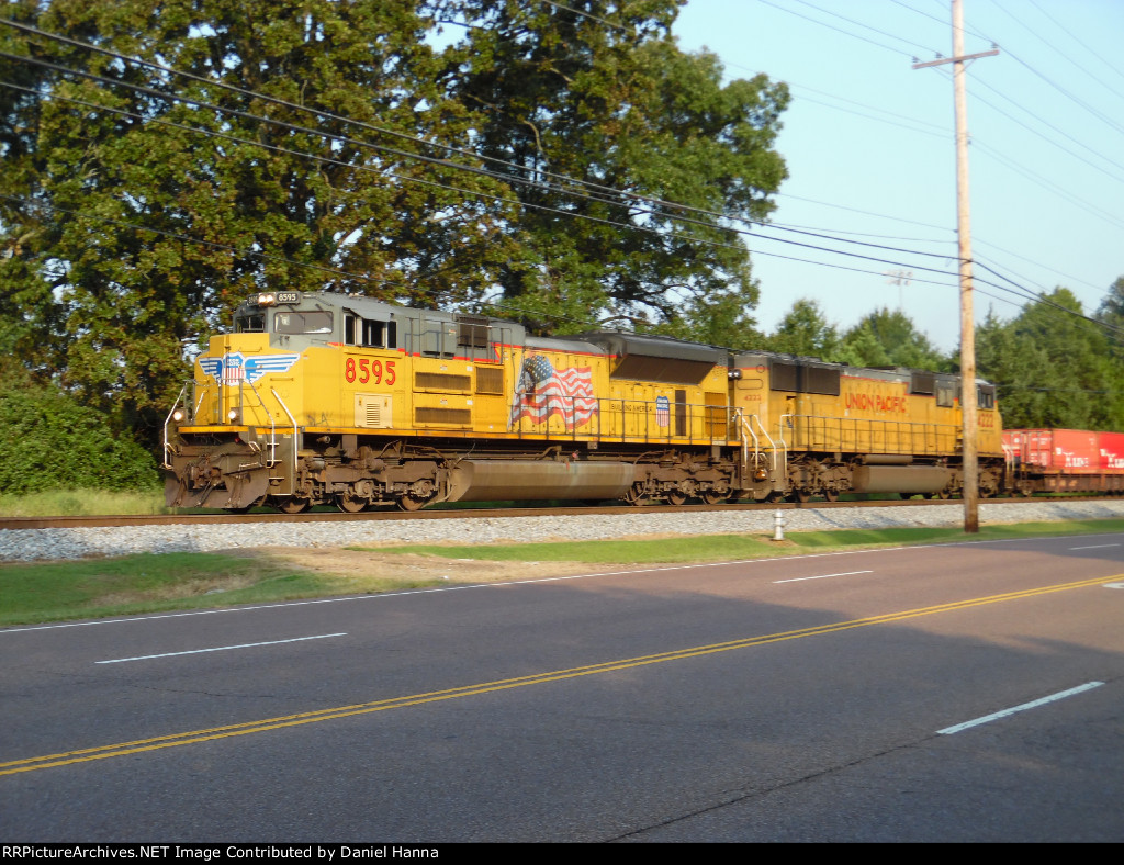 A nice UP SD70ACe leads 22N thru Germantown